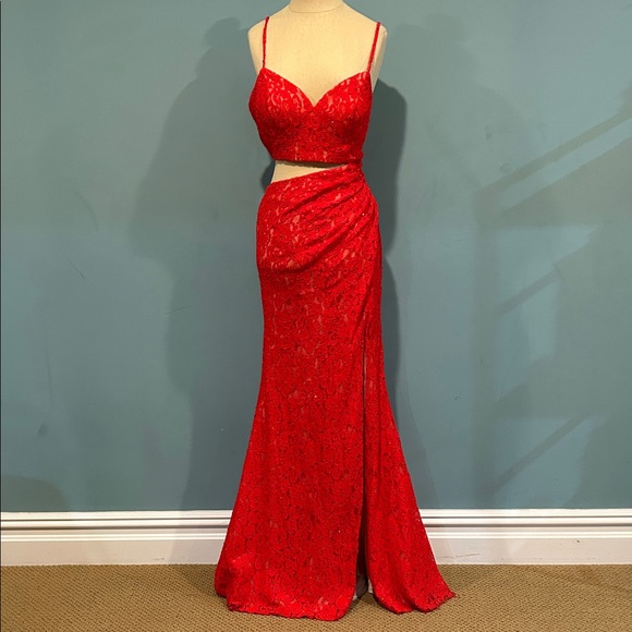 Mon Cheri | Dresses | Colette Mon Cheri Red Lace Jeweled Gown Size 6 ...